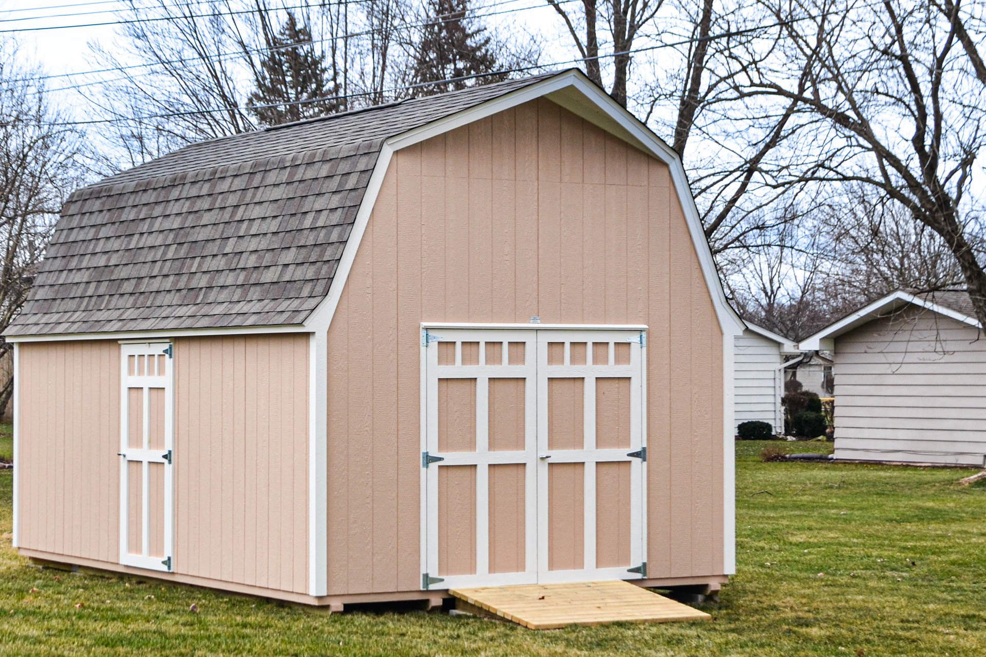 The Deluxe Barn | Storage Barns Near Fort Wayne, IN | Yoder's Quality Barns